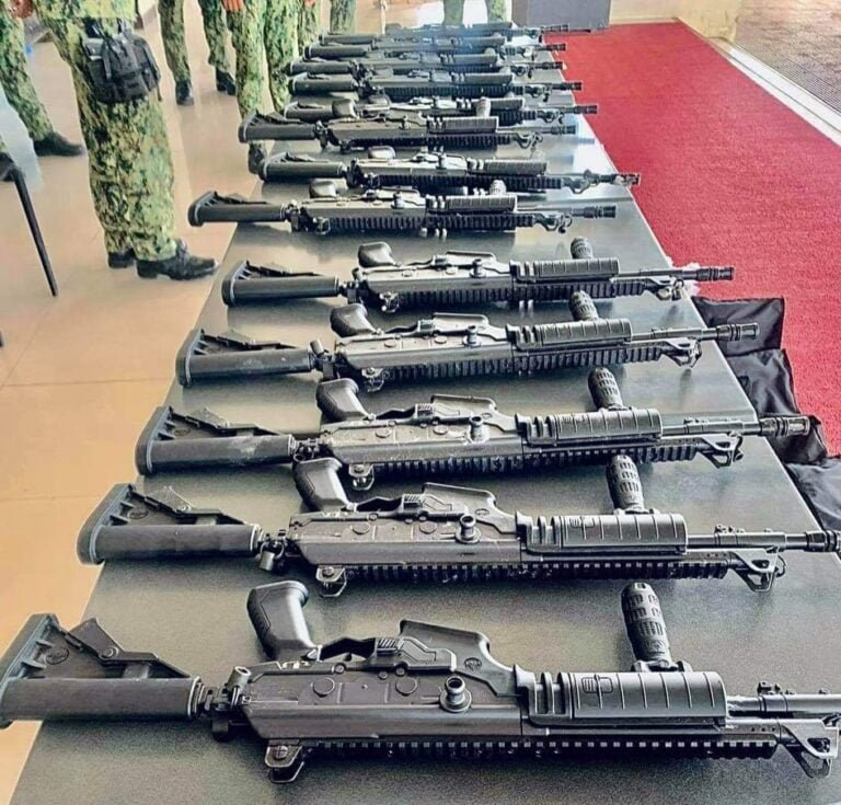 PNP issues assault rifles to Himamaylan, new patrol car for Cauayan