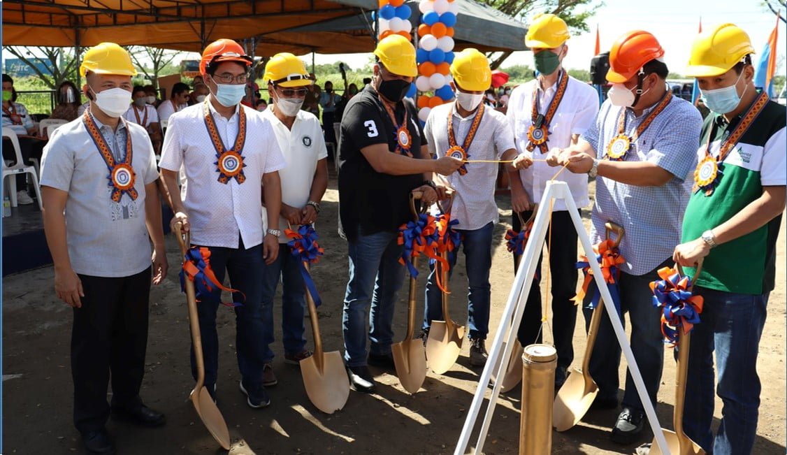 Groundbreaking for Silay Capitol