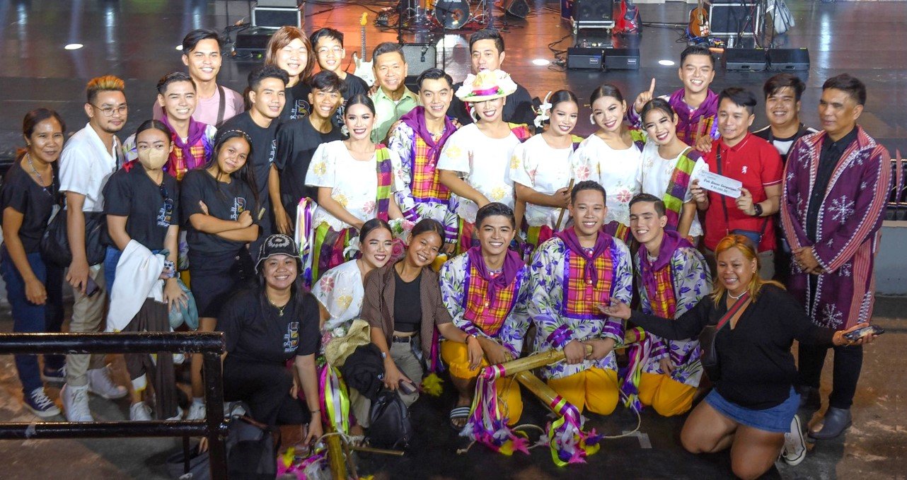 Binalbagan’s Karatong wins Panaad folk dance contest