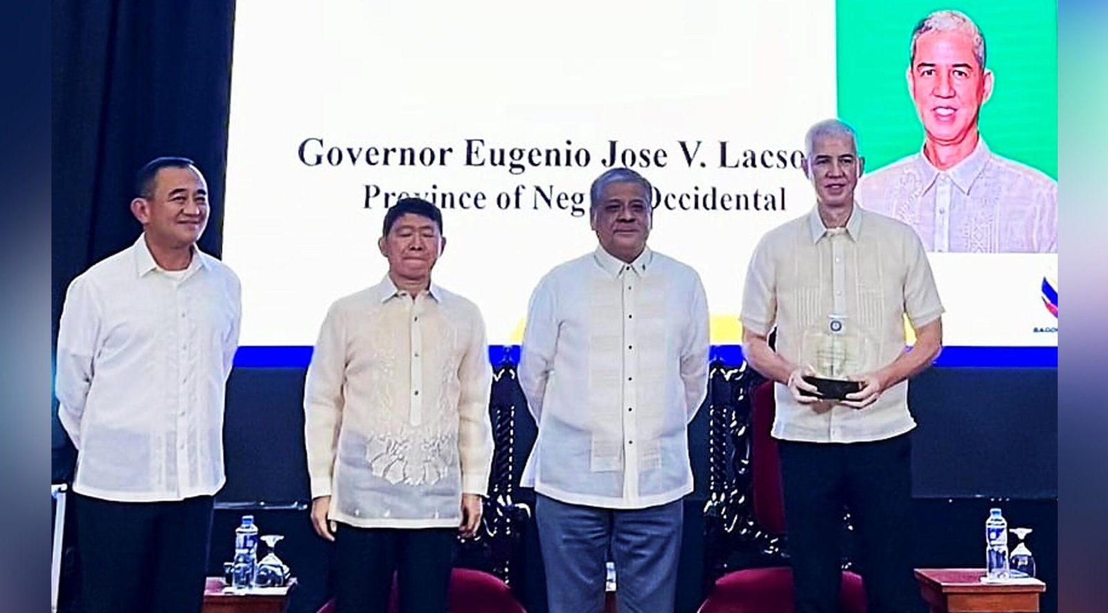 Lacson gets award from NTF-ELCAC