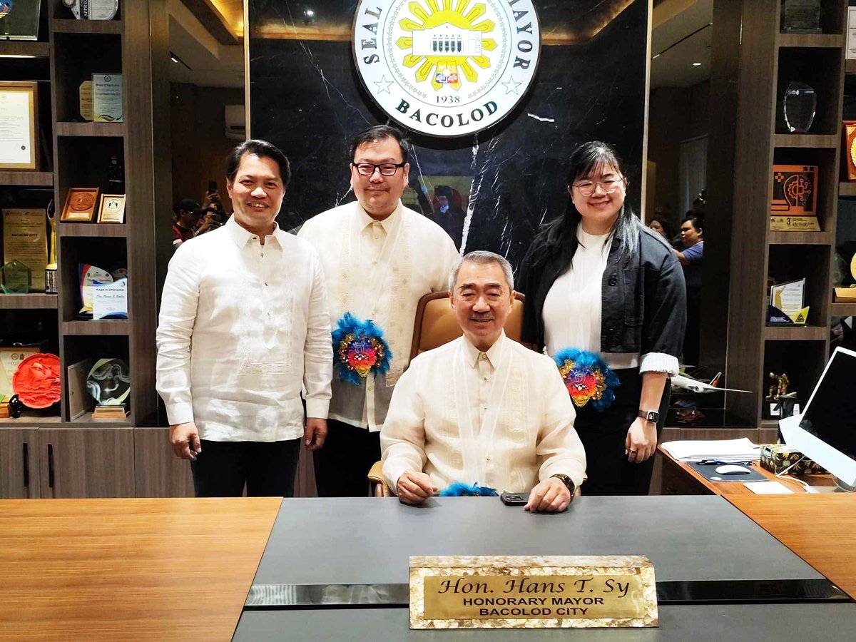 Sy honored as adopted son, ‘mayor’ of Bacolod
